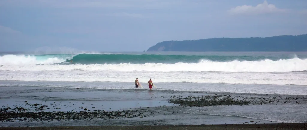 Top 5 Best Surf Spots in Costa Rica’s Pacific Region